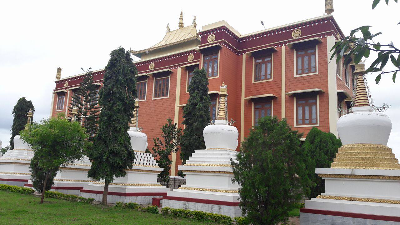 Monks in Dzongkar Choede Monastery in South India – Tibet Tshoesem ...